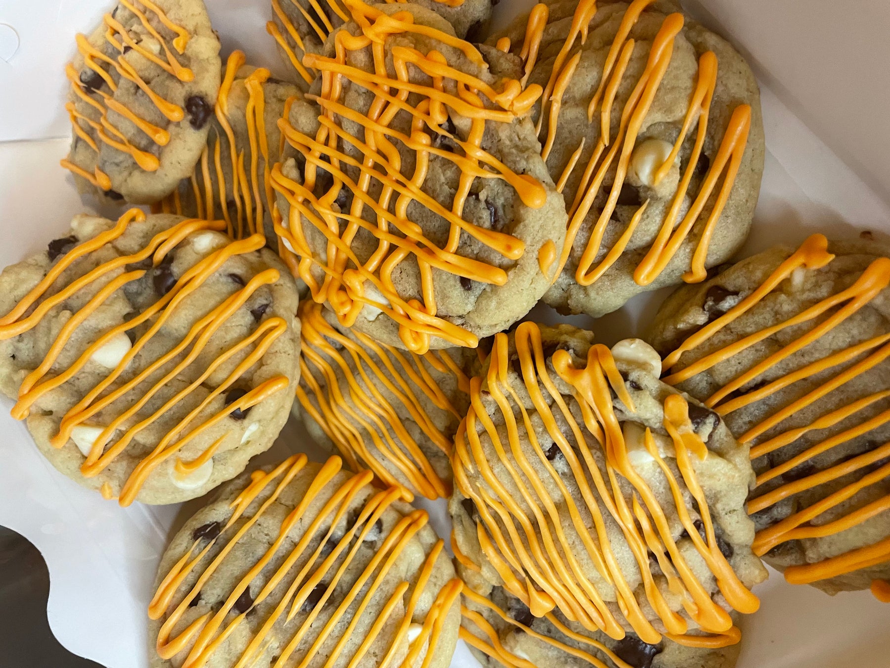 Chocolate Chip Drizzle – Veez Decadent Dessert Bar