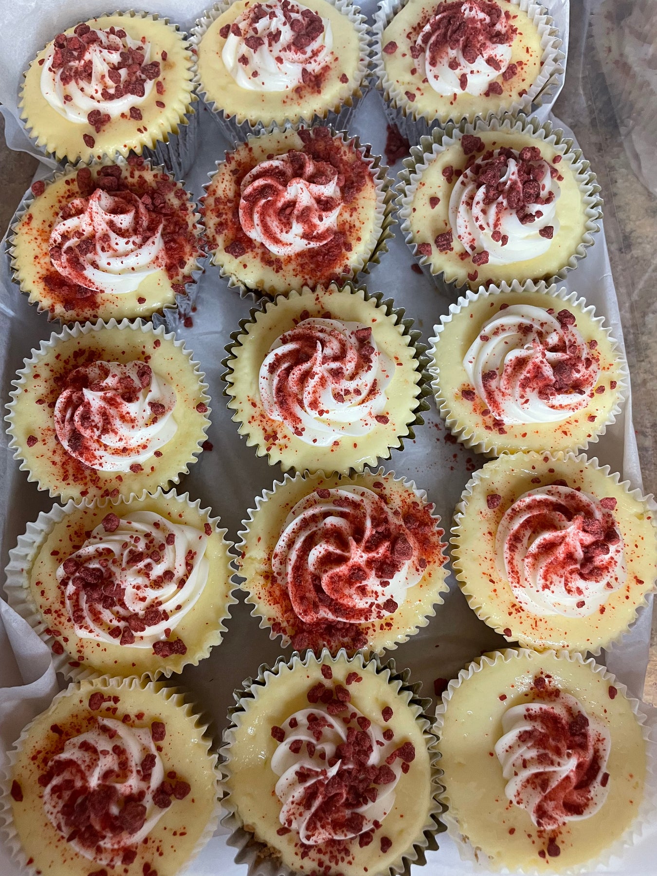 Redvelvet – Veez Decadent Dessert Bar